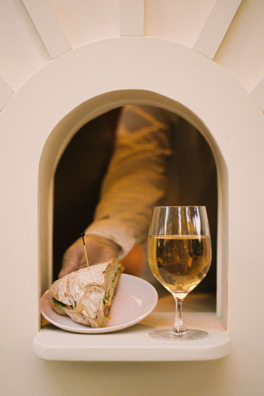 Wine Windows Make a Resurgence in L.A. During the Pandemic | Built