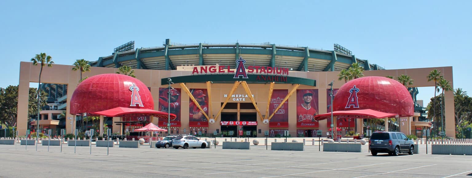 Historic MLB Stadiums: Iconic Design and Architecture | Built